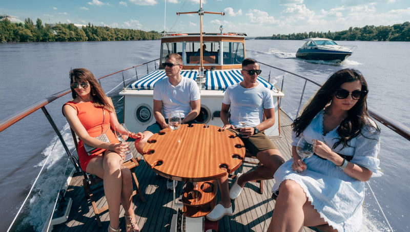 Thetis premium private boat rental - Budapest Yacht Rental